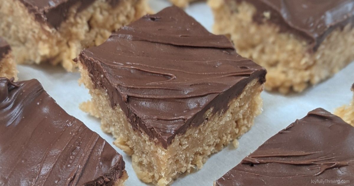 Easy & Delicious Peanut Butter Rice Krispies with Chocolate